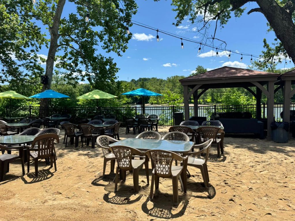 Paradise Island Bowl & Beach | Pittsburgh Kid City Guide